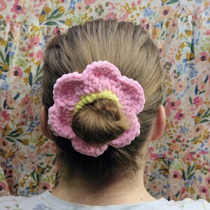 Petal Flower Scrunchie Crochet Pattern, Easy Crochet Pattern, Crochet ...