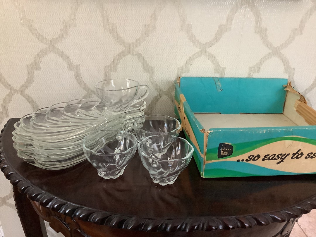 Vintage Hazel Atlas Seashell Snack Set - Etsy
