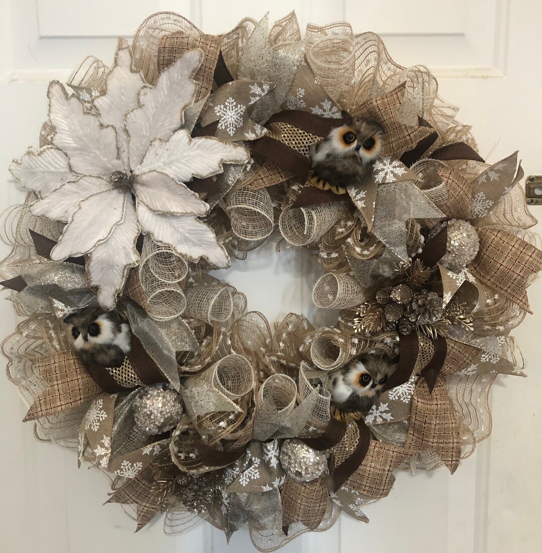 Snow Owl Deco Mesh Holiday Wreath. Owl Lovers. Barn Owl. Winter Wreath ...