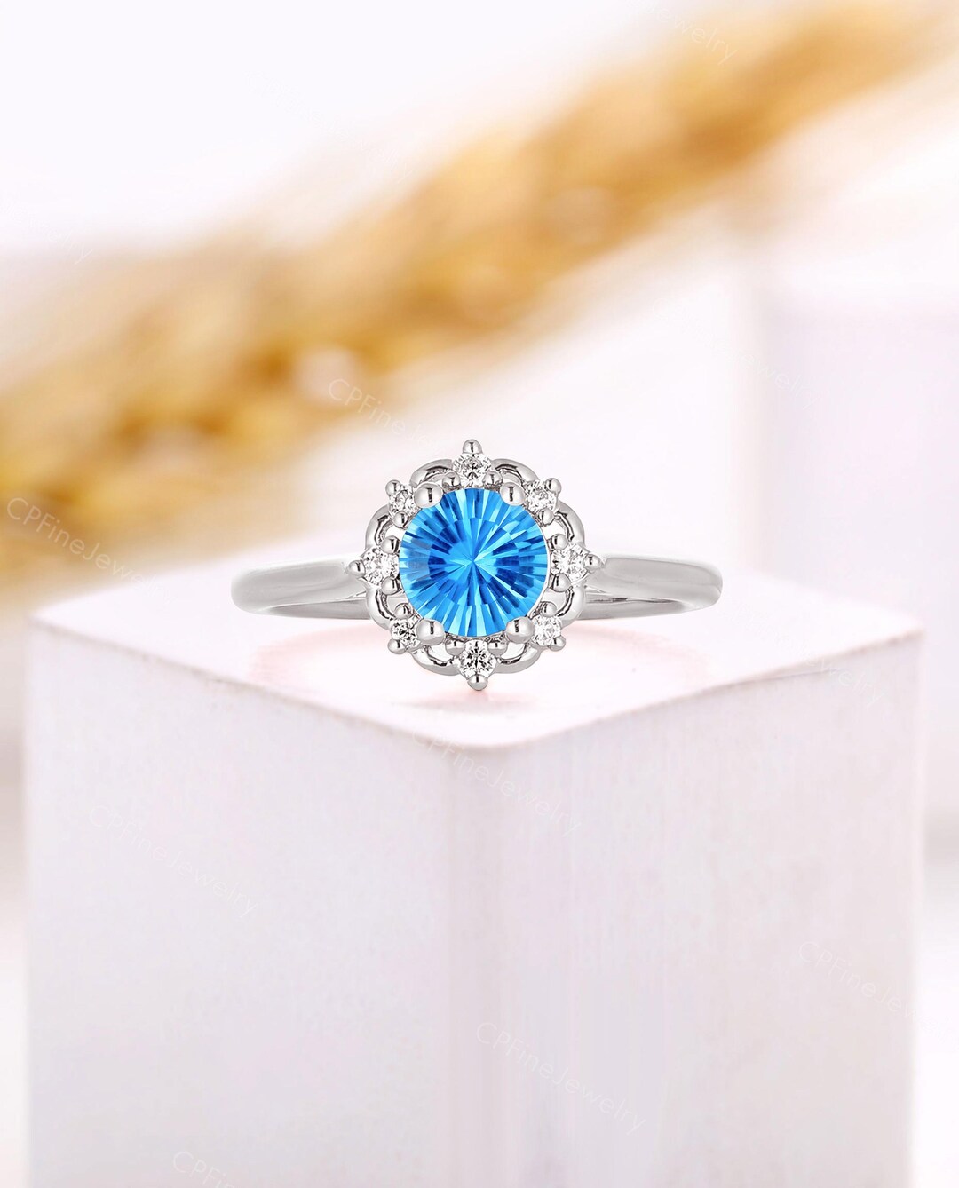 Millenium Cut Schweizer Blautopas Verlobungsring - Weißgold ...
