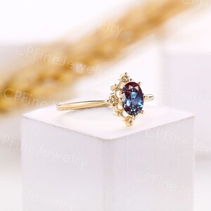 Vintage Oval Lab Alexandrite Engagement Ring Rose Gold Ring Unique ...