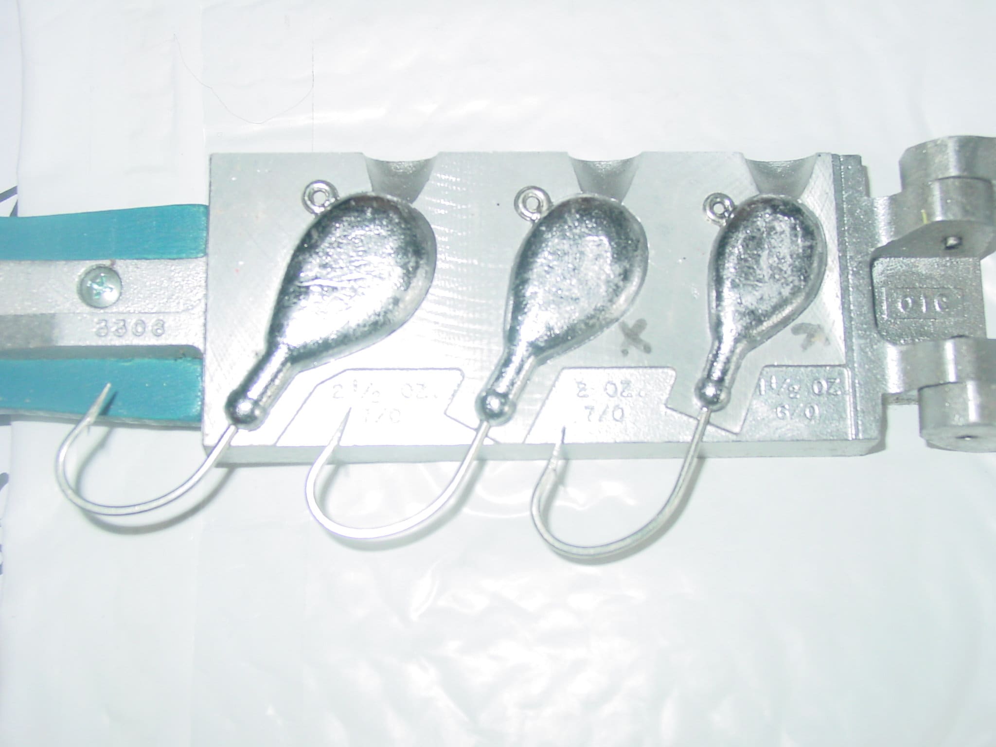 Flat Head Fishing Jigs Mustad Saltwater Hooks Fresh or Salt Water 10 ...