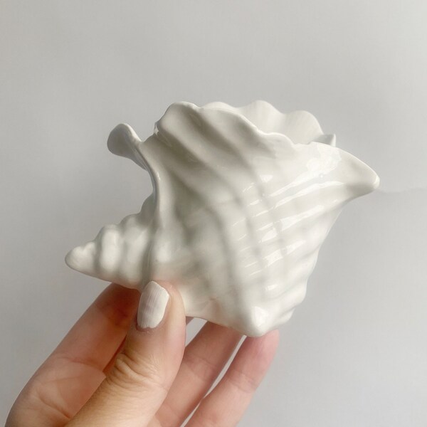 Ceramic Shell Vase - Etsy