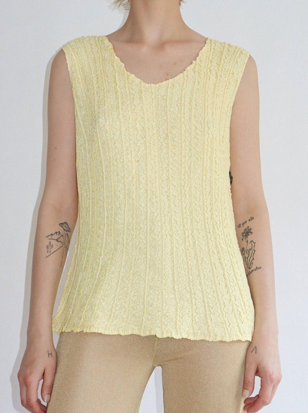 80s Minimalist Yellow Crinkle Vintage Top - Etsy