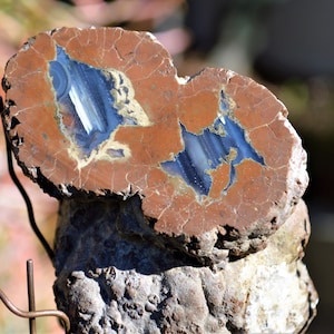 RRTE-18-02: Triple Faced Thunderegg... Waterline, Priday Blue Bed ...