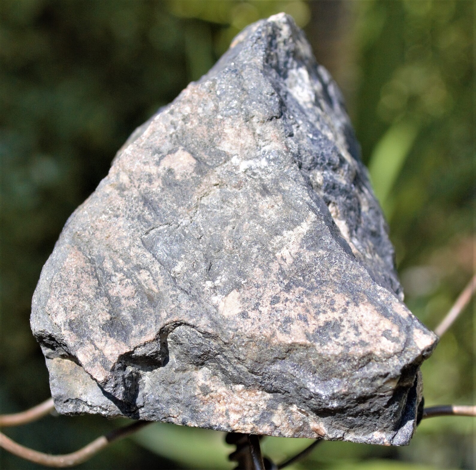 ARC-18-012: Australian Rhodonite is a Manganese Inosilicate | Etsy