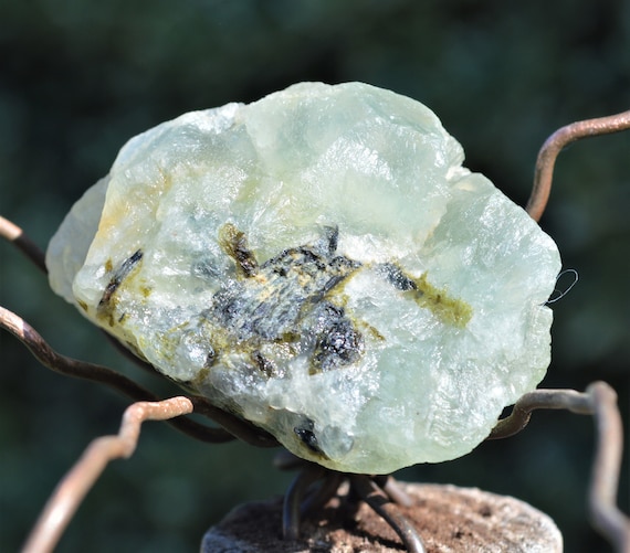 PE-19-12: This Prehnite Specimen Contains Bright Green Spheres | Etsy
