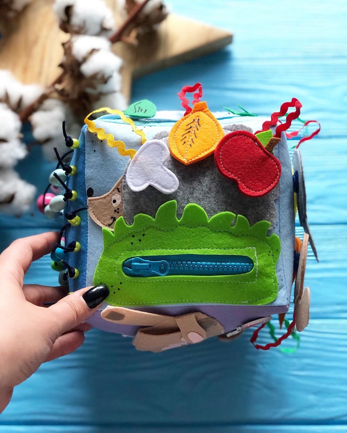 Quiet Felt Cube for Kids. Montessori Toy.activity Felt Cube ...