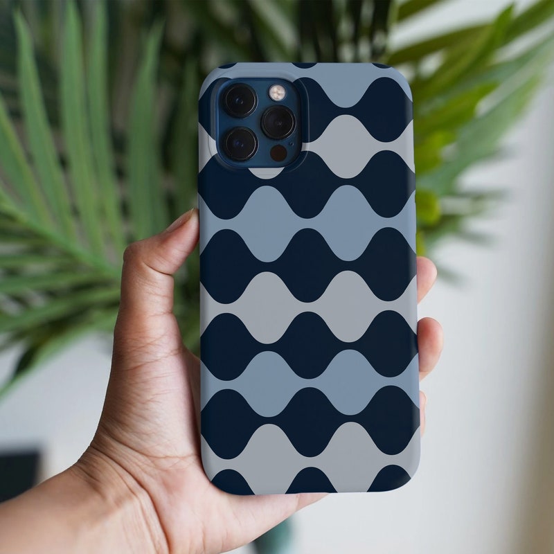 Wavy Phone Case - Etsy