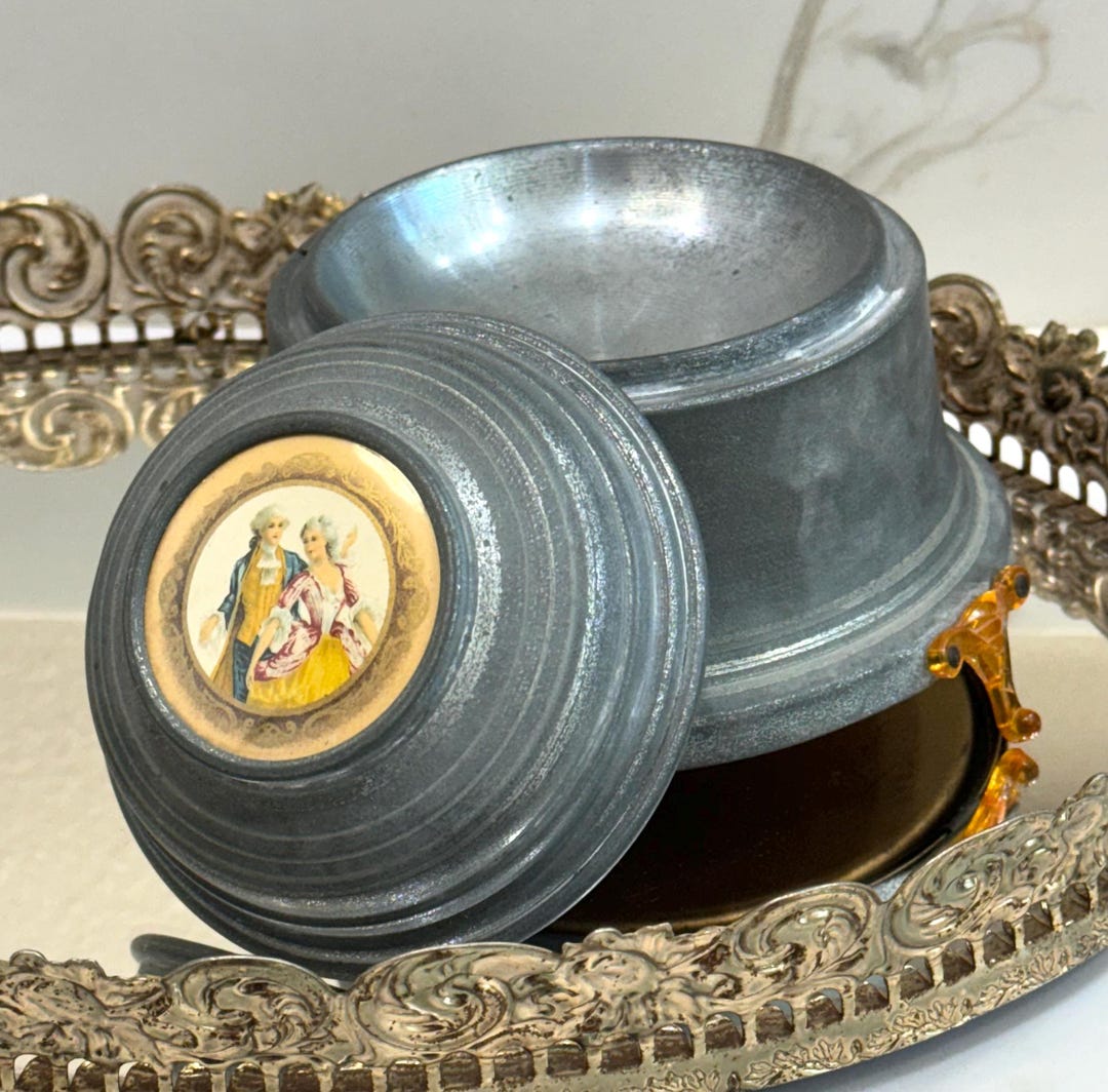Vintage 1940s Musical Powder Box: Victorian Courting Scene Vanity Decor ...