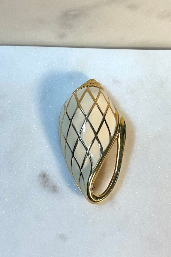 Trifari Cream and Gold Enamel Seashell Brooch, Vintag… - Gem