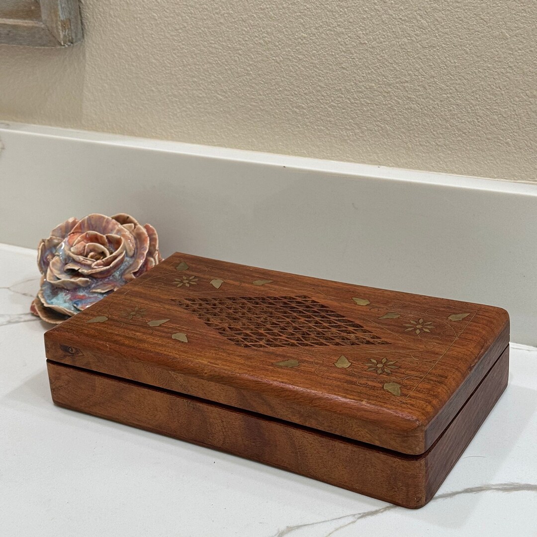 Artisan Hand-carved and Inlay Eyelet Wooden Box, 1950's Vintage Jewelry ...