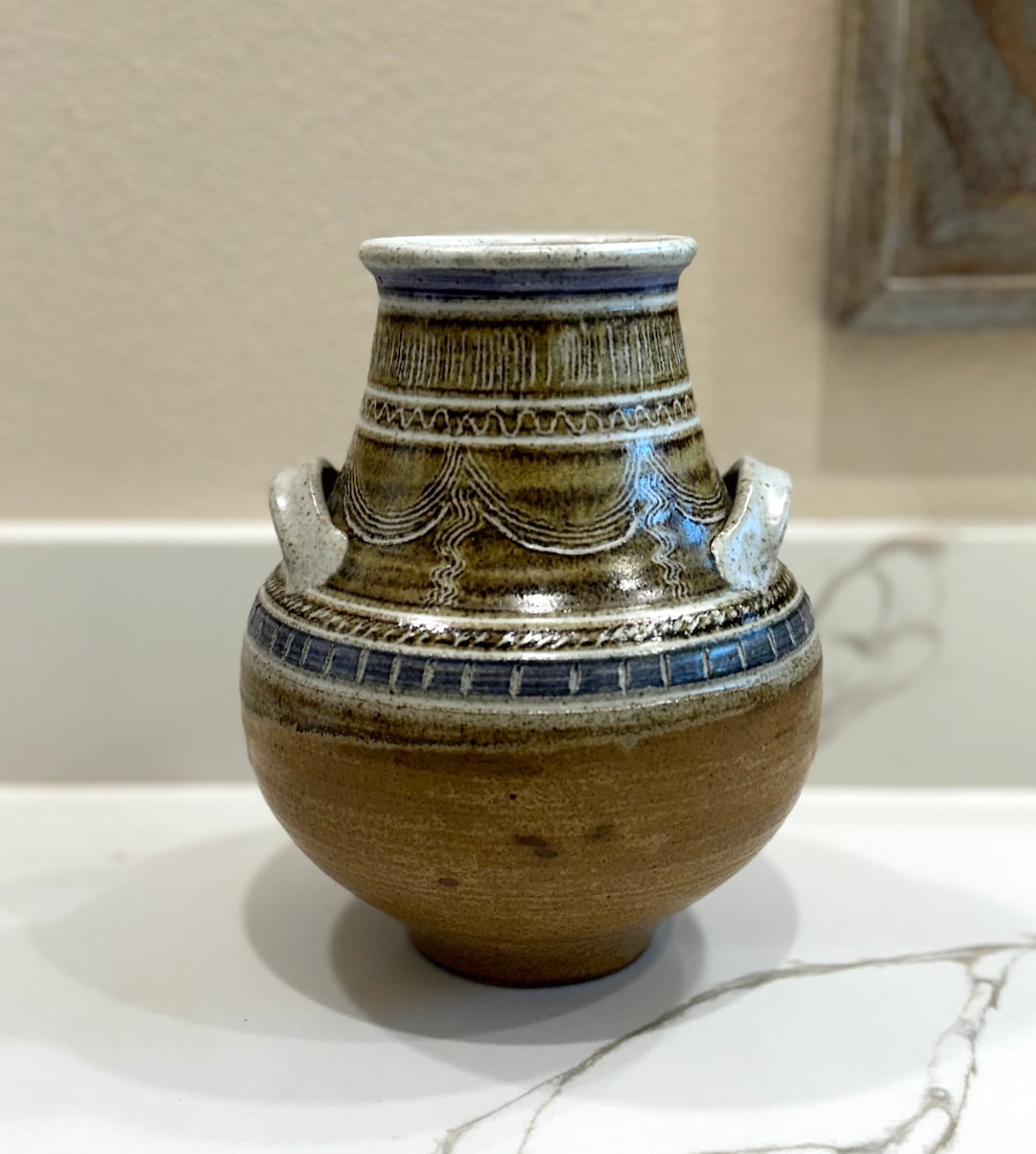 Hand Thrown Stoneware Art Pottery Vase: Signed GW, Incised Design - Etsy