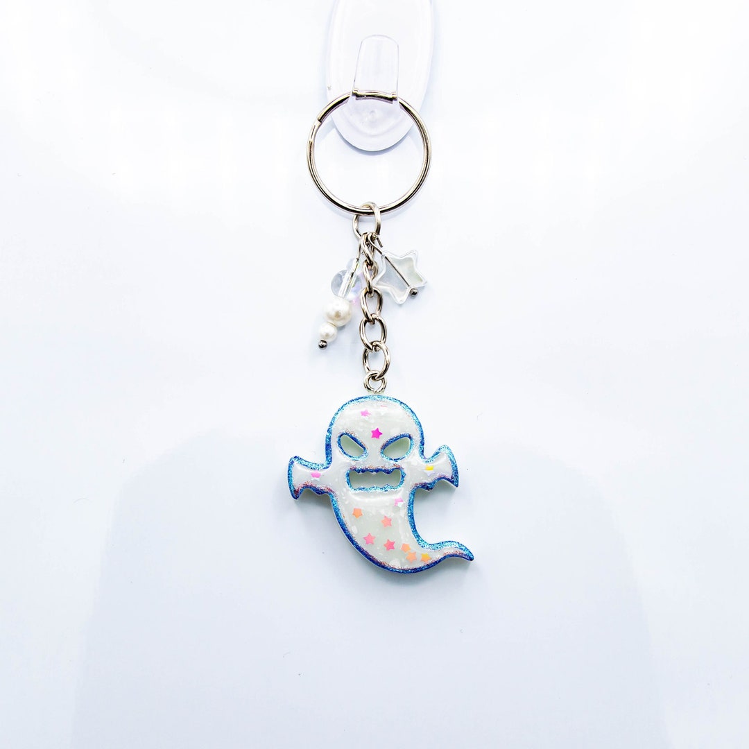 Halloween Ghost Keychain – Blacklight UV Reactive Glowing Effect ...