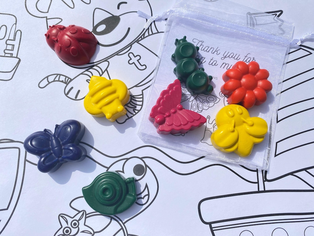 Mini Beast Party Crayons Party Bags for Kids, Party Bag Fillers ...
