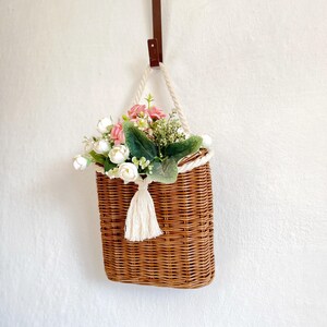 Front Door Basket Wreath, Farmhouse Empty Hanging Basket for Fresh or ...