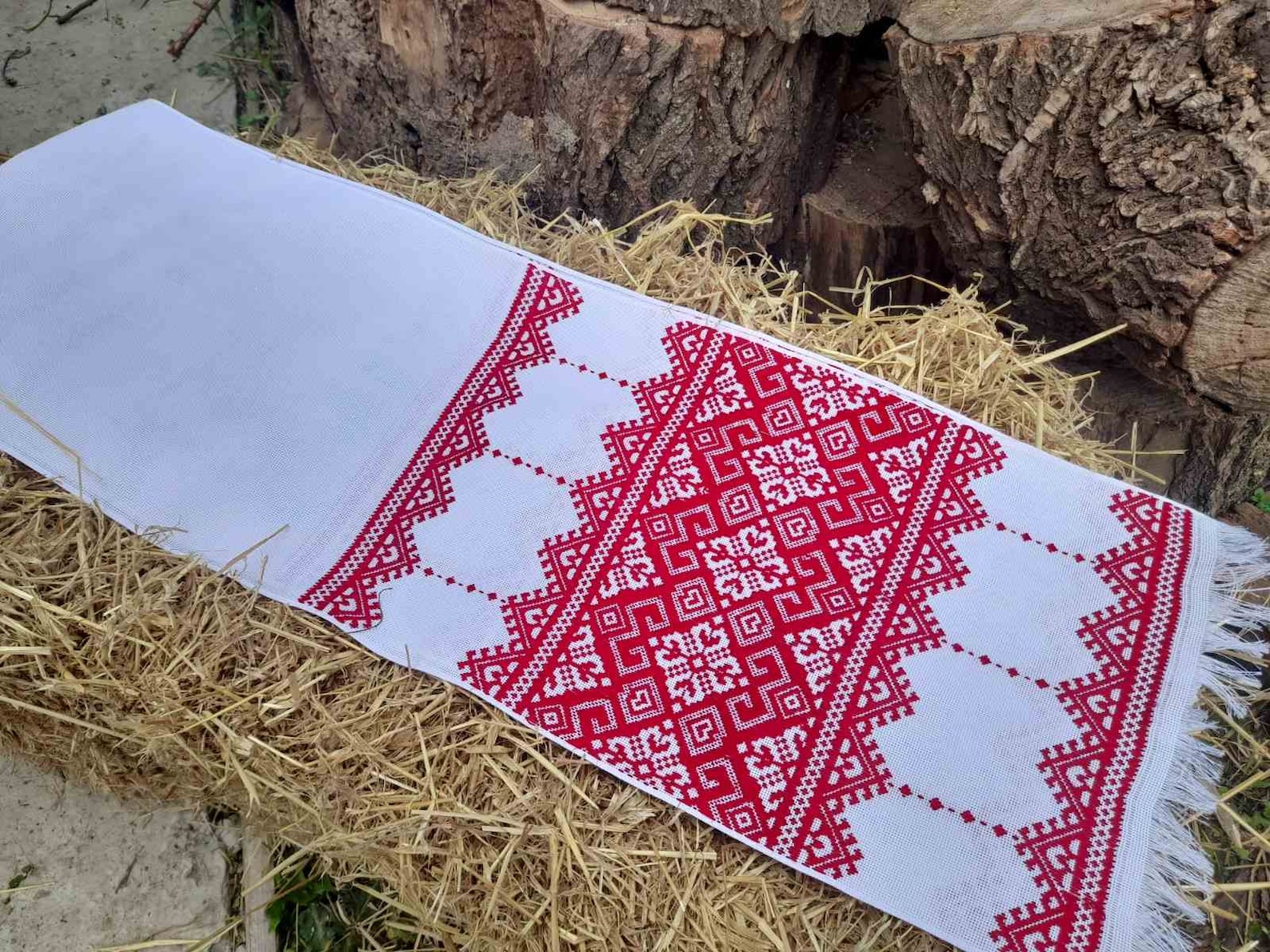 Handcrafted rushnyk / Ukrainian rushnyk / Embroidered | Etsy