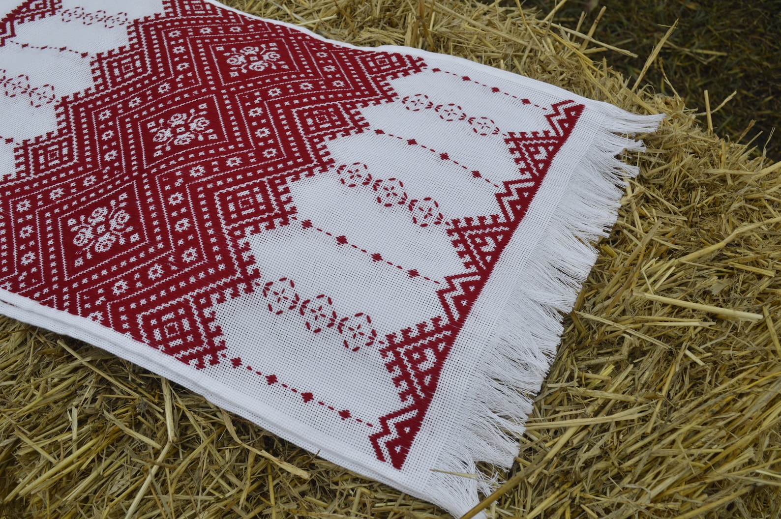 Embroidered red rushnyk /Wedding rushnyk/ Traditional rushnyk | Etsy