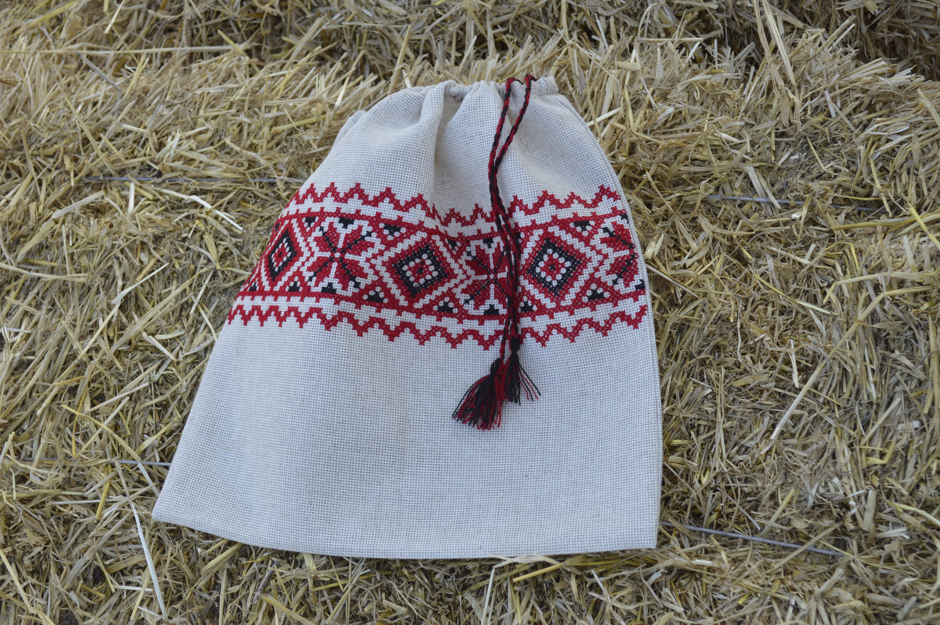 Wedding rushnyk / Embroidered red rushnyk / Traditional | Etsy