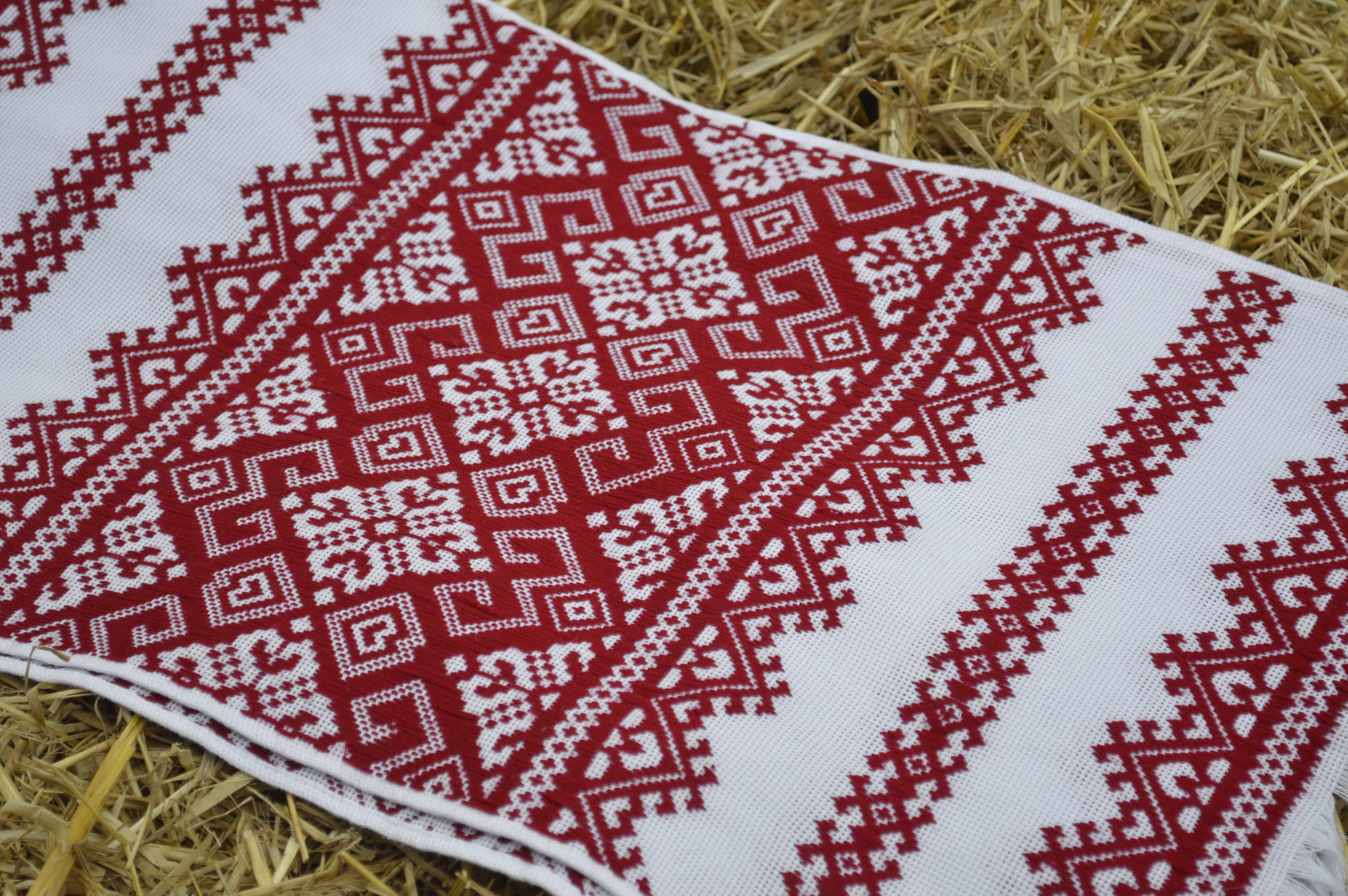 Ukrainian Embroidered Rushnyk at JENENGE blog