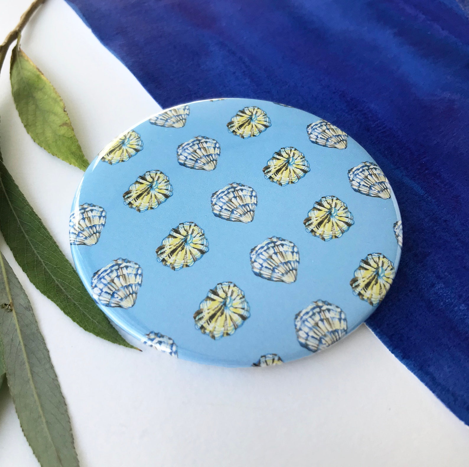 Shell Pocket Mirror - 76mm Small Pocket Mirror, Seashell Pattern, Hand ...