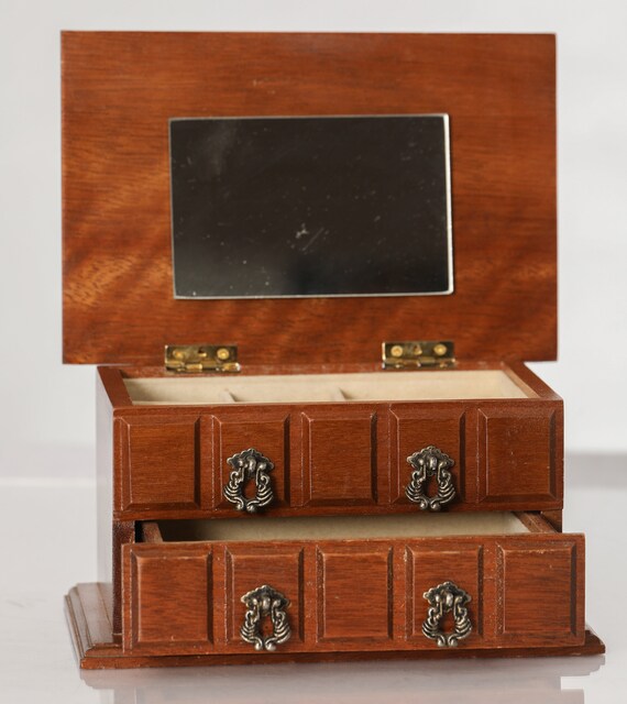 Mini Keepsake Jewelry Box - Gem