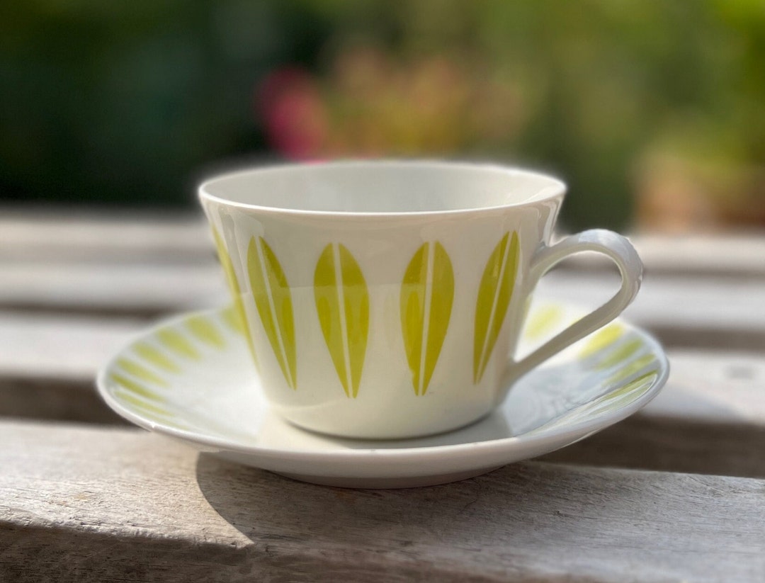 Lime Green LOTUS Porcelain Tea Cup & Saucer by LYNGBY PORCELAIN / Lotus ...
