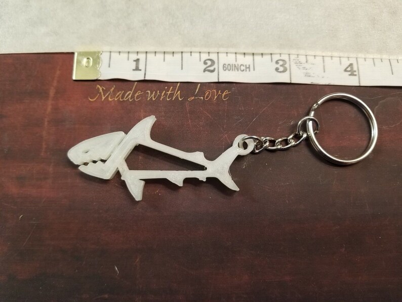 Shark Keychain in Glow in the Dark - Zipper Charm Shark for Men and ...