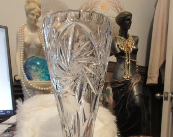 Crystal Pinwheel Vase - Etsy