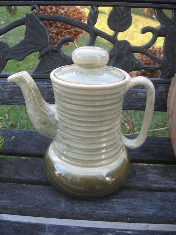 Retro tea pot Beauce Canada cera belle CB-53 light green and | Etsy