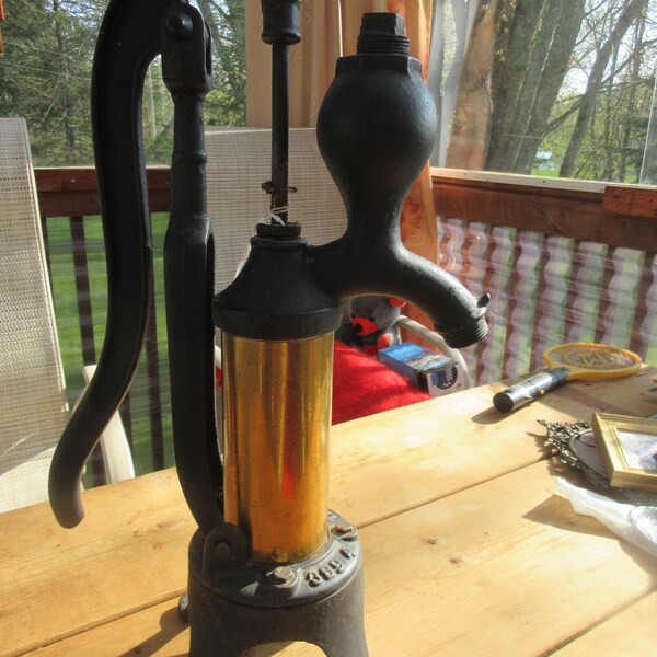 Antique Water Pump - Etsy