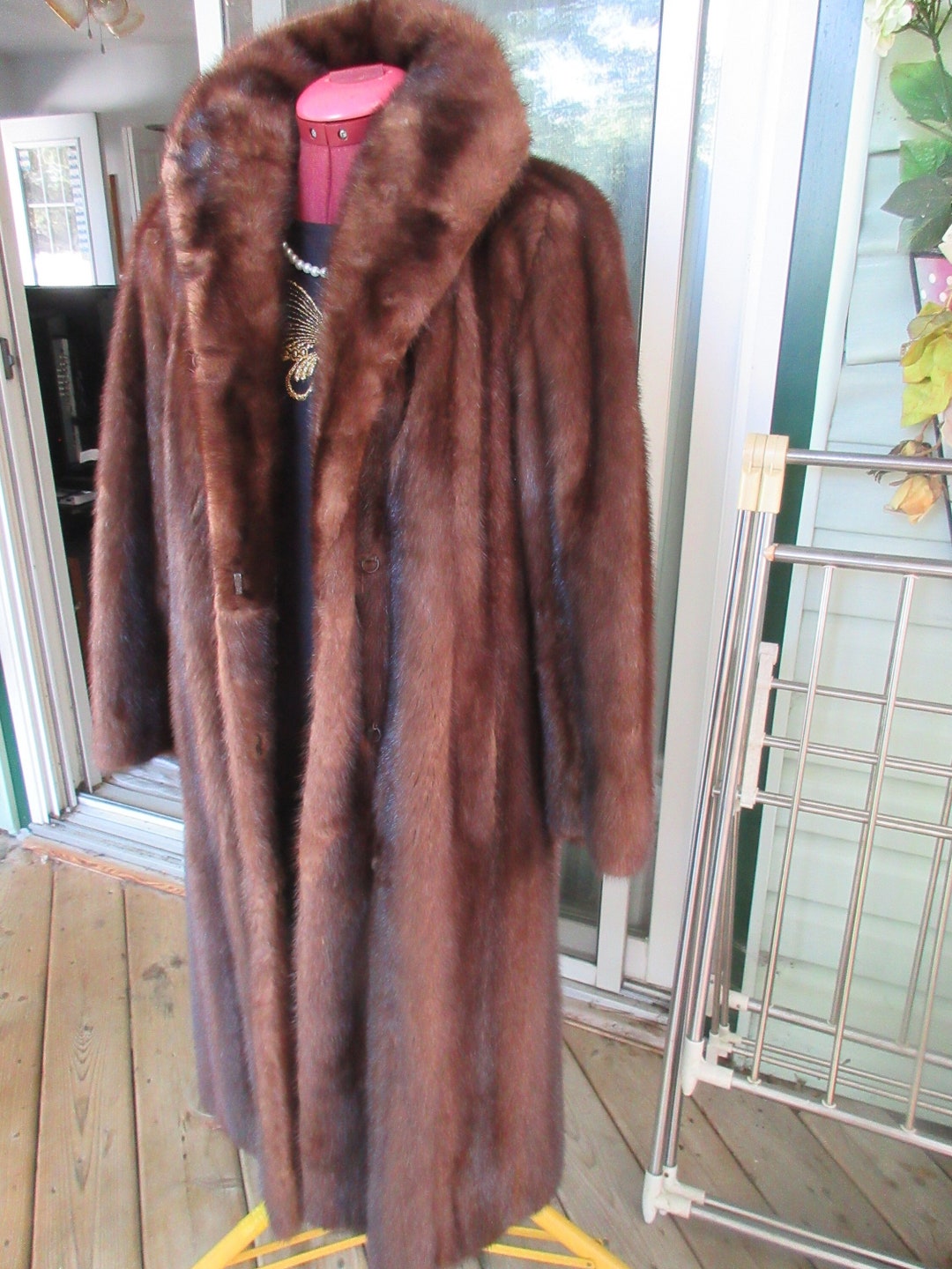 88W Women Sweet and Elegant Real Mink Fur Coat Brown Size 8 to 10 ...