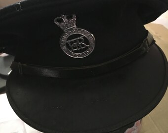 Metropolitan Cap - Etsy