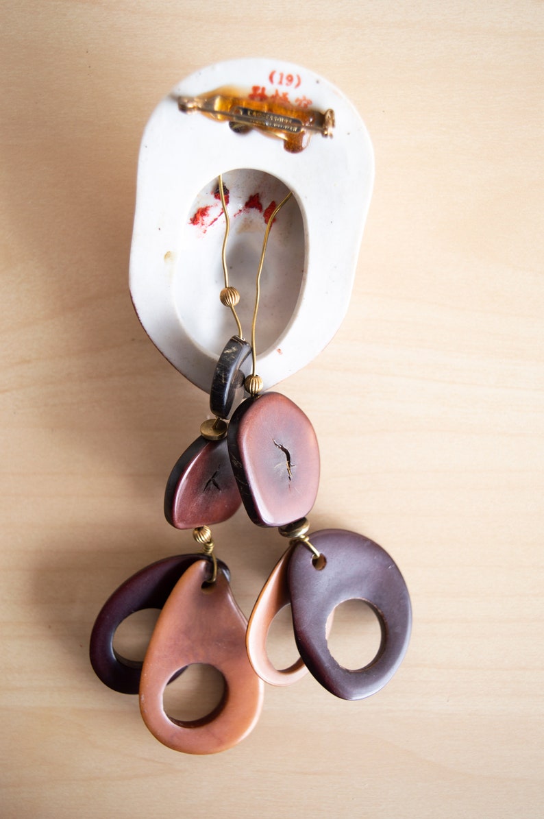 Lucille Gauthier 1980s Chinese Character Mask Porcelain Brooch L ...