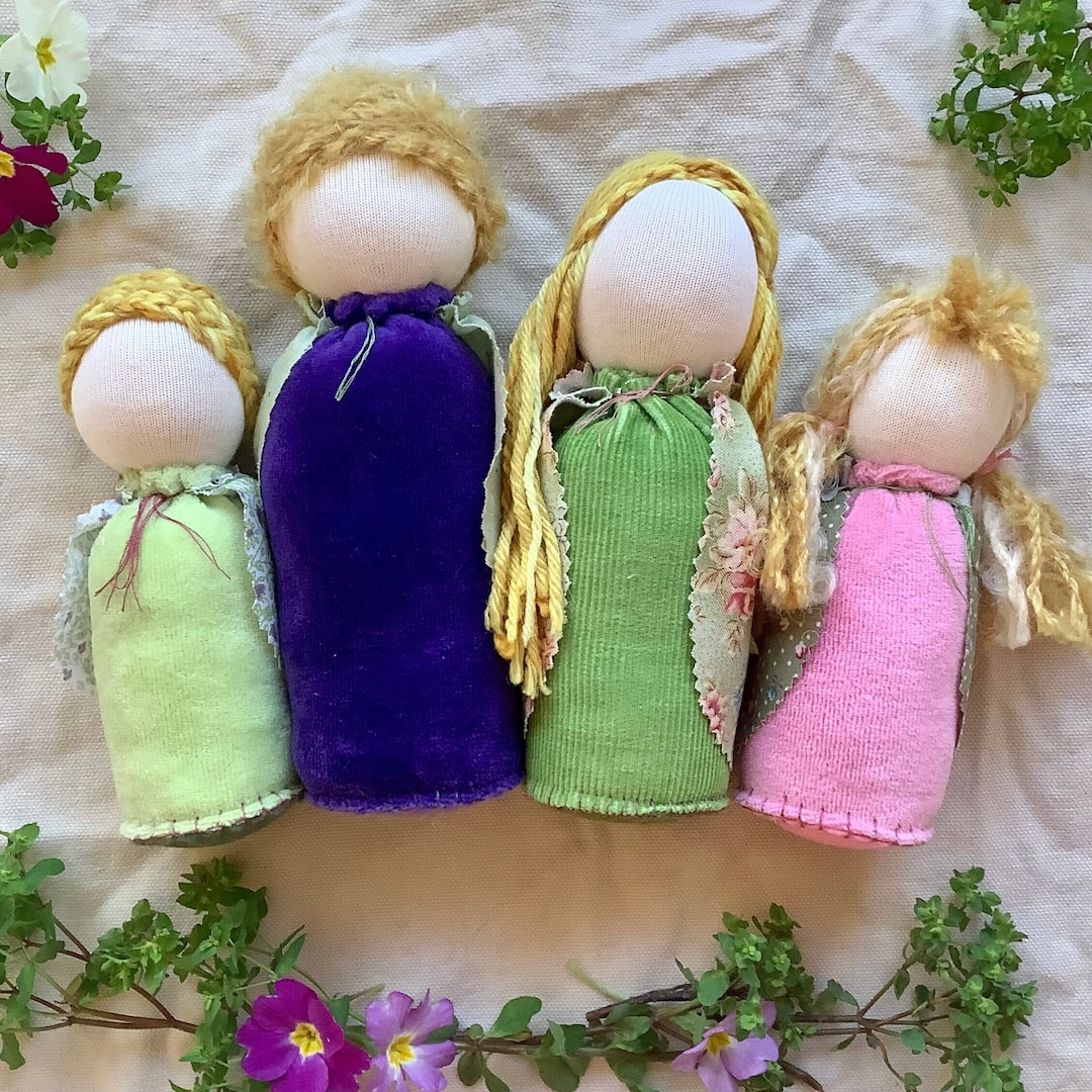 Waldorf Storytelling Dolls, Spring Themed. Steiner Waldorf Tabletop ...