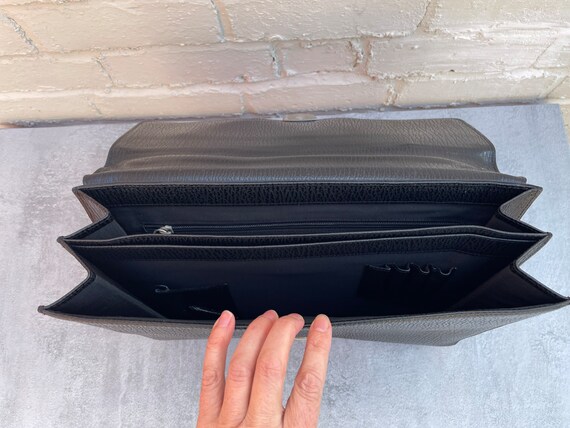 Classic Black Leather Slim Briefcase / Laptop / Docum… - Gem