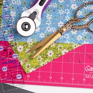 The Quilted Bear Quilting Rulers - Transparent Acrylic Non Slip ...
