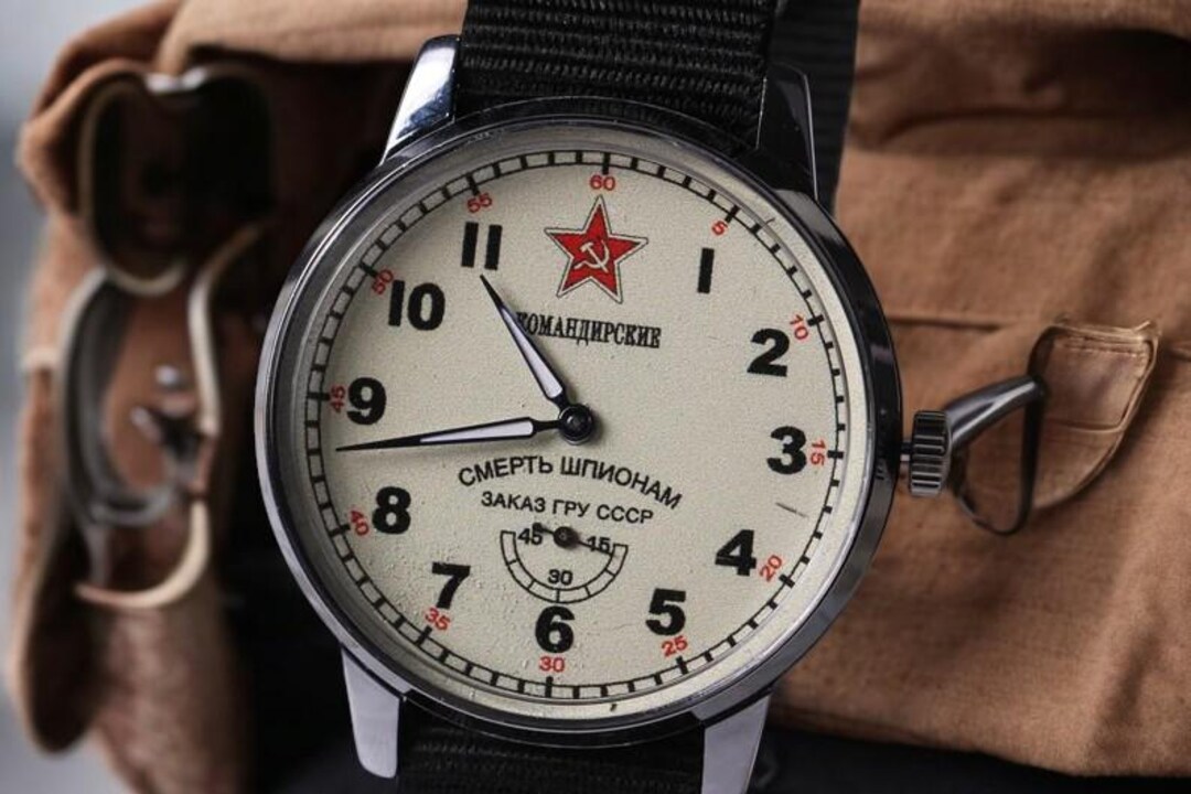 KOMANDIRSKIE WATCH, Pobeda Watch, Soviet Wristwatch, Commanders Watch ...