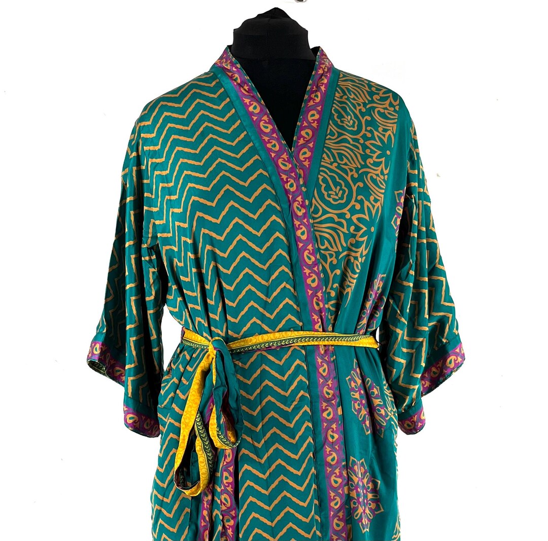 L/XL. Luxury Silk Robe; With Deep Pockets. A Perfect Dressing Gown ...