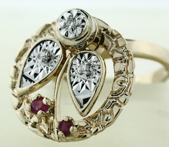 Circle & Flower Petal 14K Gold Motion Ring With Diamonds - Etsy