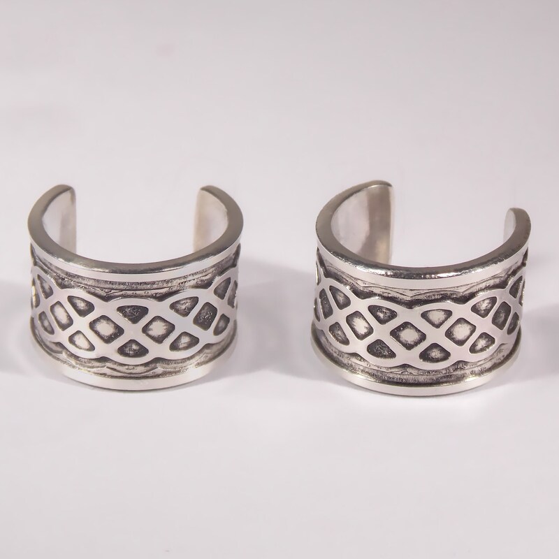 Celtic Cuff - Etsy