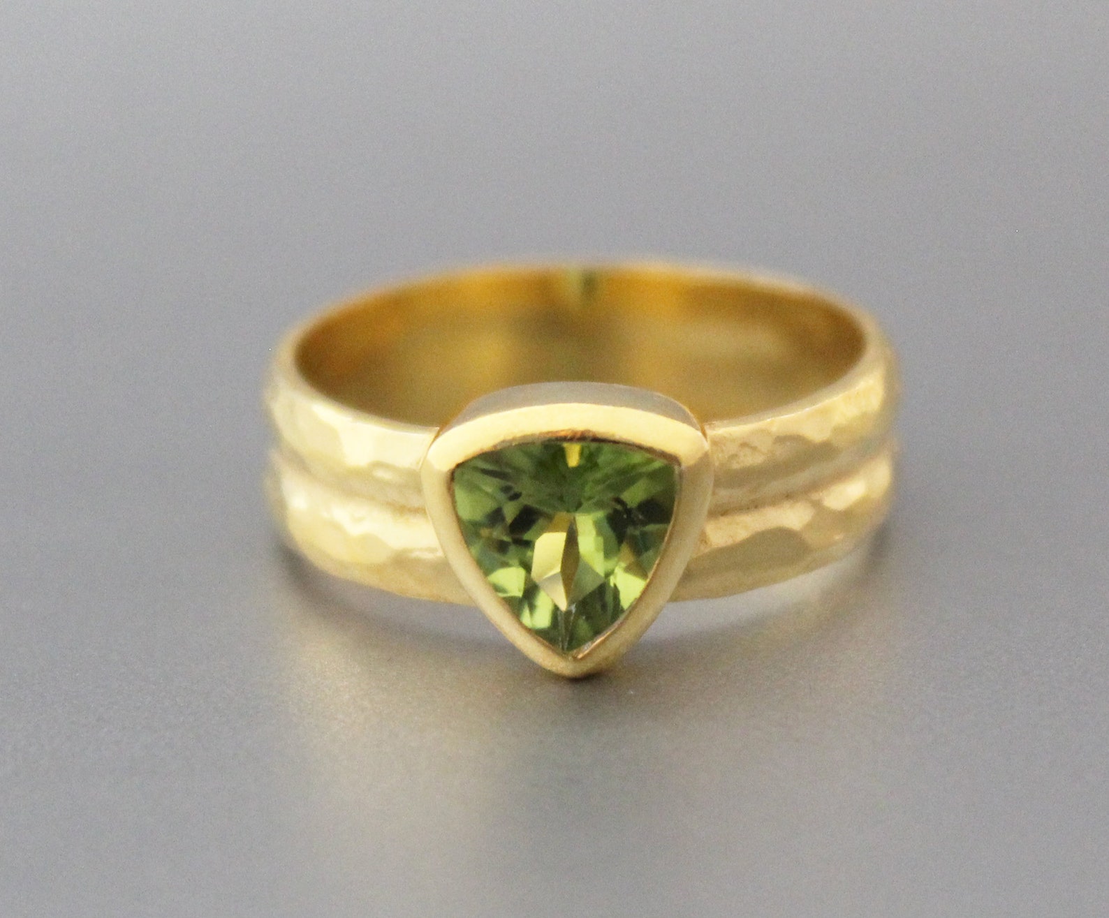 Peridot Gemstone Ring - August Birthstone -yellowish Green Stone - 925 ...