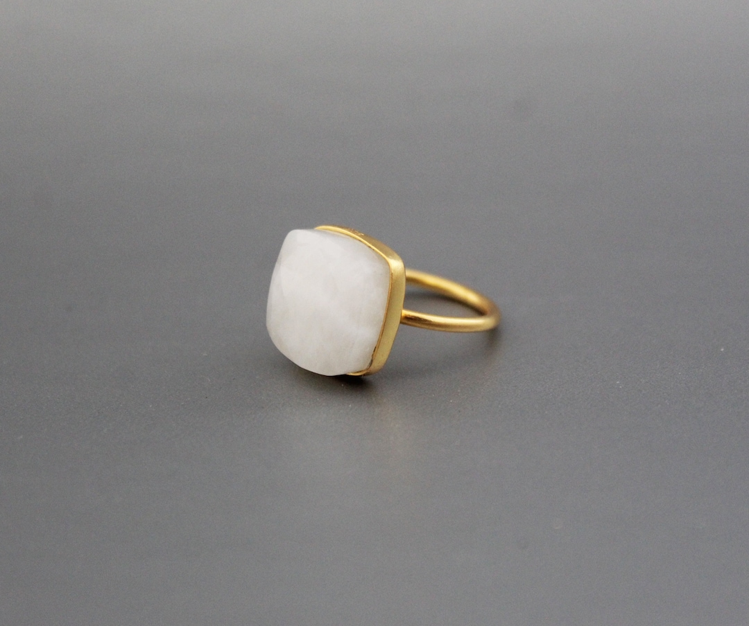 White Agate Ring Gold - White Gemstone Ring - Minimalist Ring ...