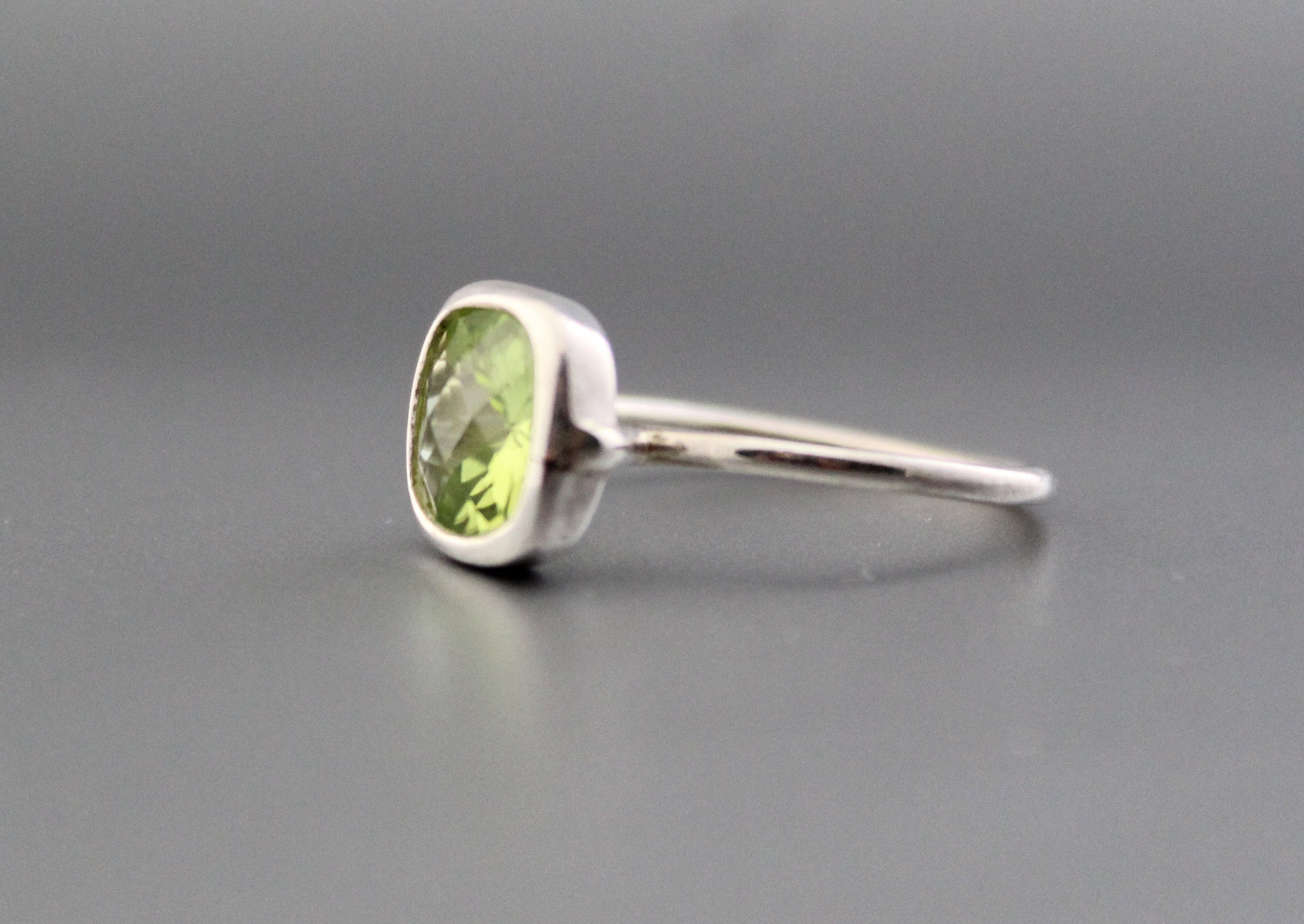 Peridot Gemstone Ring - August Birthstone -green Gemstone - 925 ...