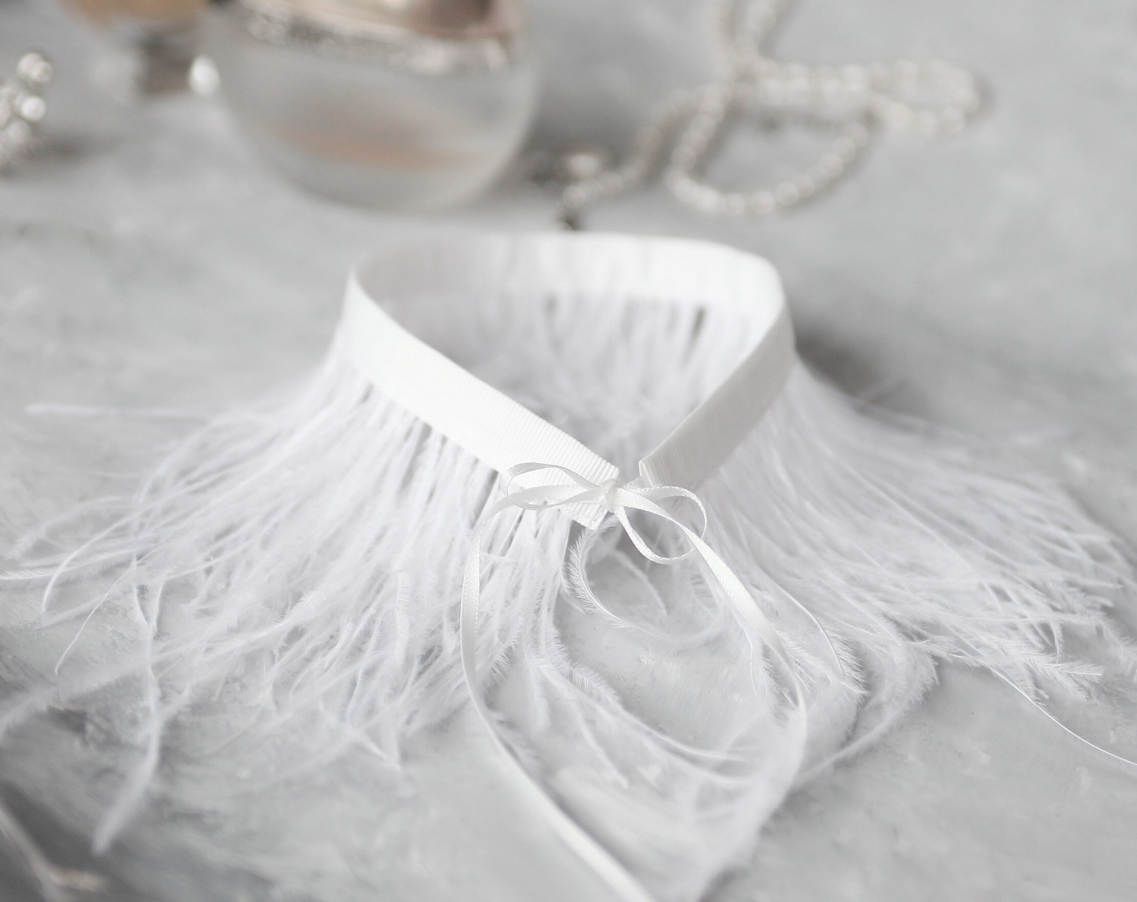 White Ostrich Feather Choker Necklace / Boho Bridal Feather - Etsy