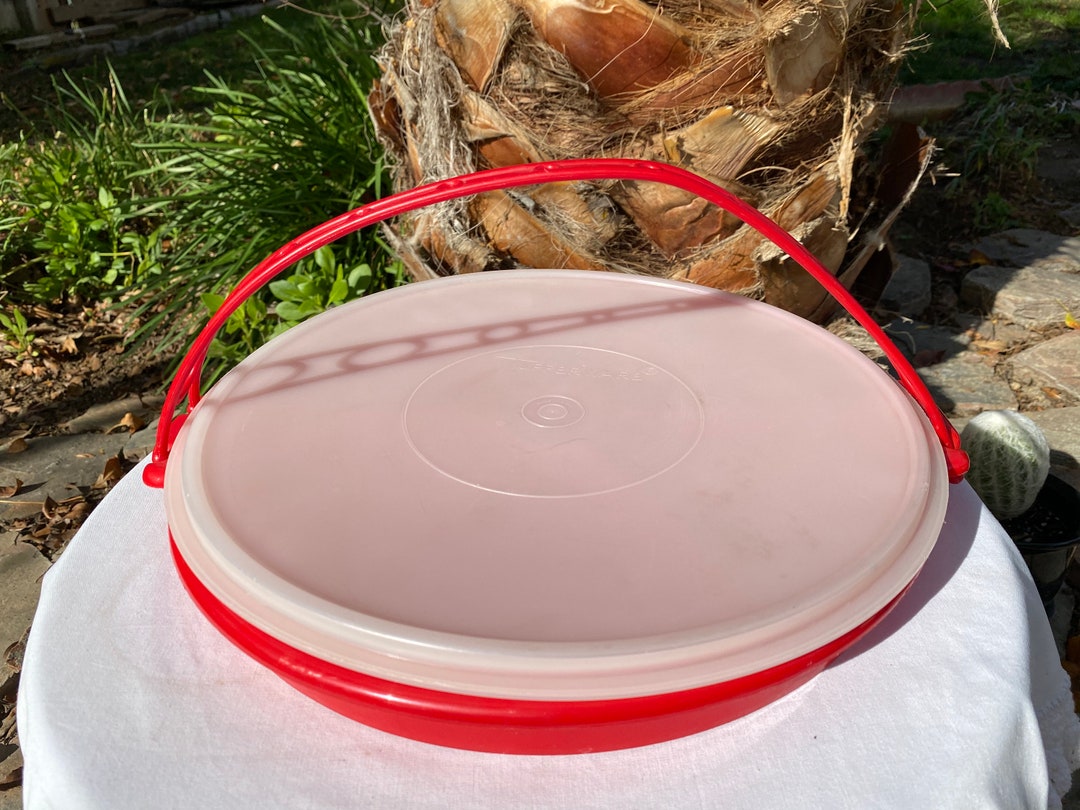 Vintage 1980’s Tupperware Red Divided Dish With Handle - Etsy