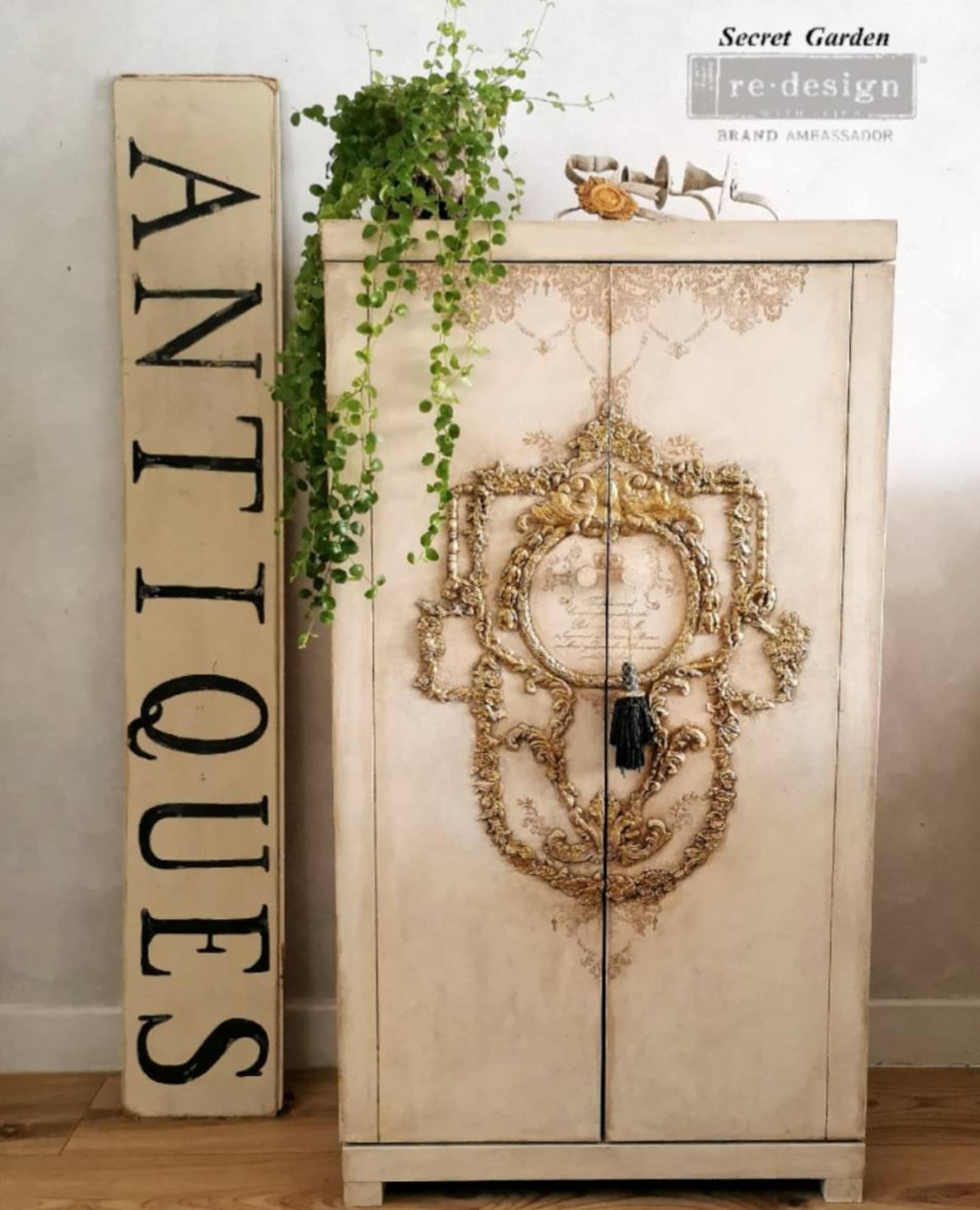 Redesign With Prima greco Crest Decor Mould - Etsy