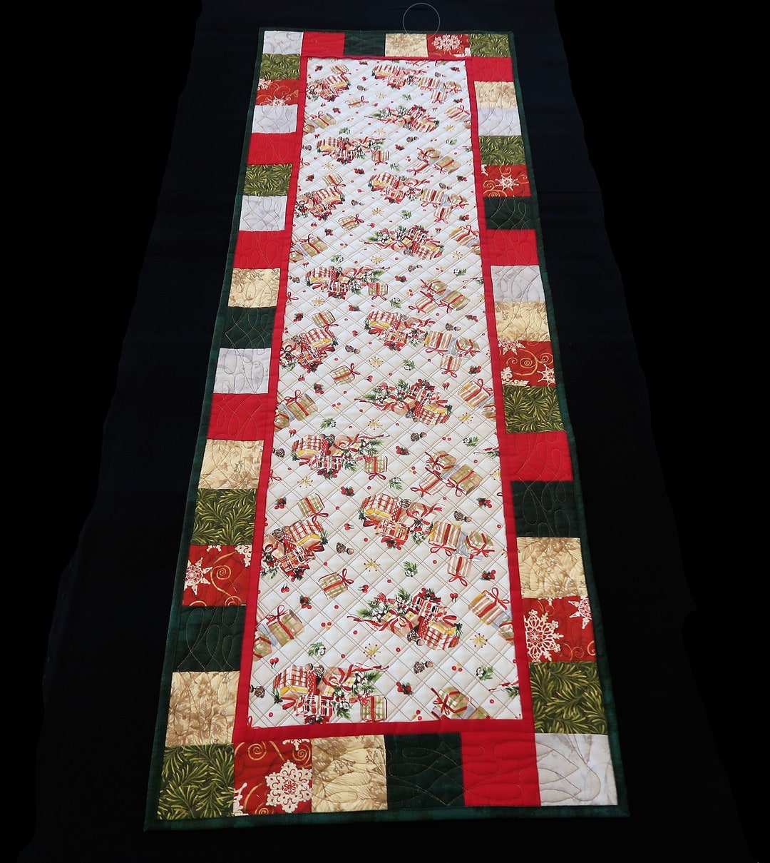 Jiffy Kit - Christmas Packages Table Runner - Etsy