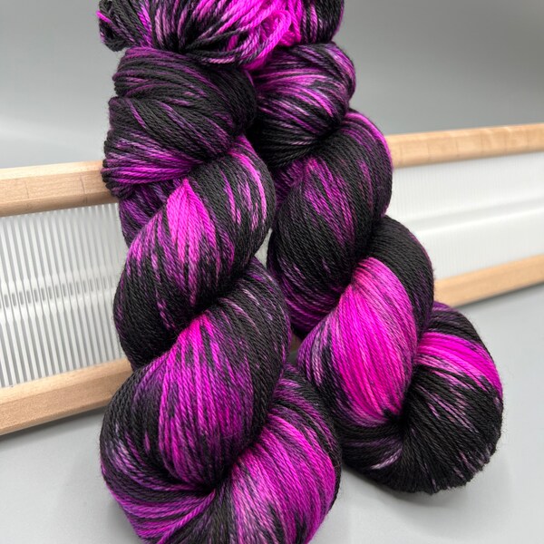 Pink and Black Bulky Yarn - Etsy