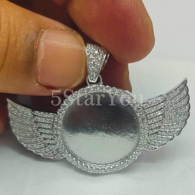 Circle Chain With Wings - Etsy